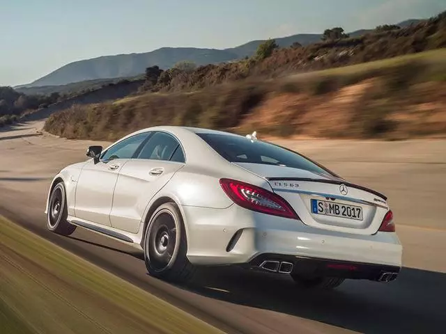 2018 Mercedes CLS zastąpi Astona Martina jako „samochód dla Jamesa Bonda” 1597_3