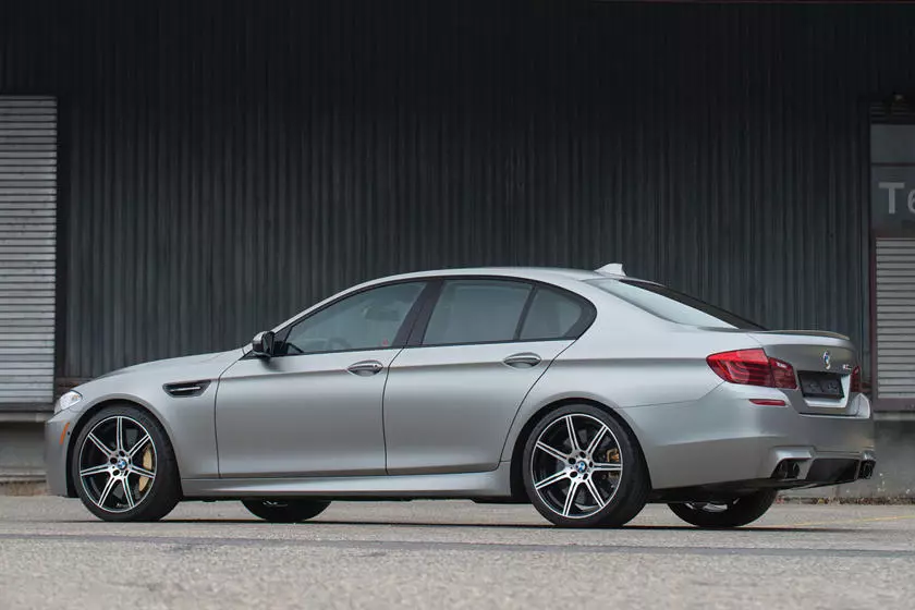 هذه هي أفضل طريقة لبدء مجموعة BMW M5 الخاصة بك 16106_10