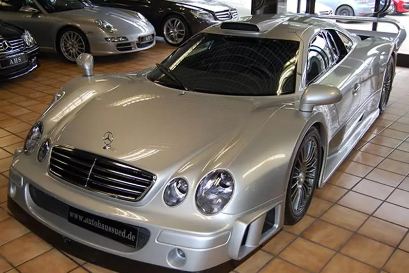 මෙම දුර්ලභ වීදිය-නීත්‍යානුකූල Mercedes CLK GT ව්‍යාපෘතියේ මිලට වඩා වැඩිය