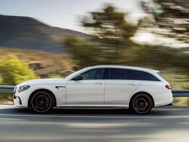 Mercedes-AMG E63 S Edition 1 is de djoerste wagon te keap 1613_3