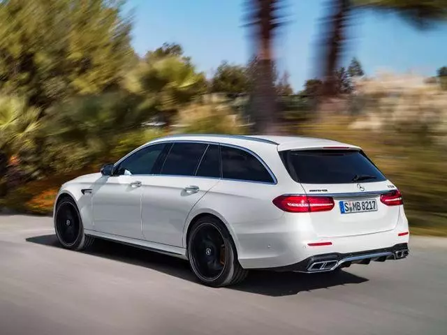 Mercedes-AMG E63 S Edition 1 是最昂贵的旅行车 1613_4