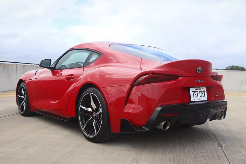 2020 Toyota GR Supra vinkelvy bakifrån