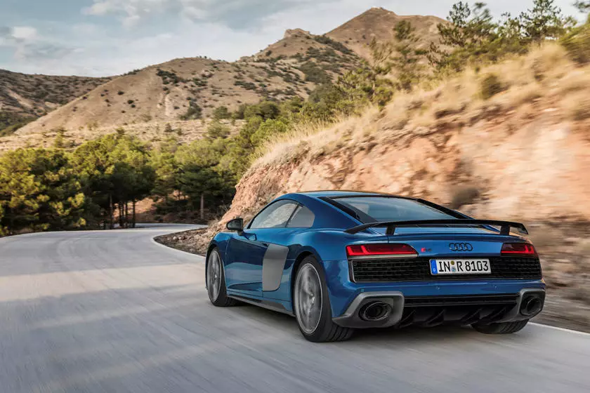 2020 Audi R8 Coupé vista posteriore di guida