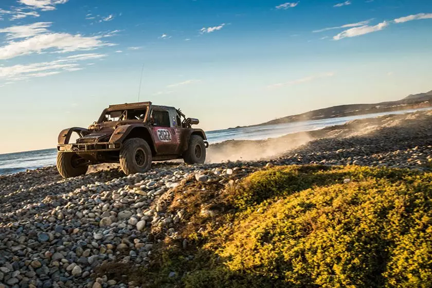 Criadores de botas Ford Bronco R-Smashing Baja têm outra surpresa 16393_2