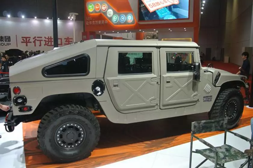 All-American H1 Hummers ginn elo fir räich Chinesen gebaut