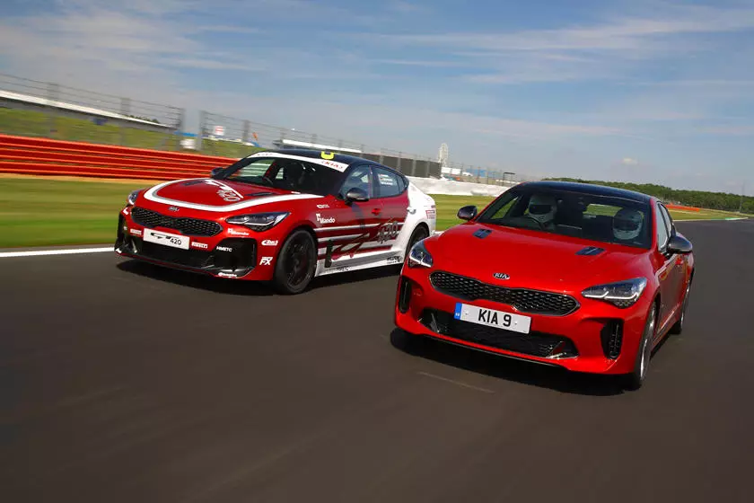 Kia Stinger GT420 is in bjusterbaarlike One-Off Track Special 16597_11