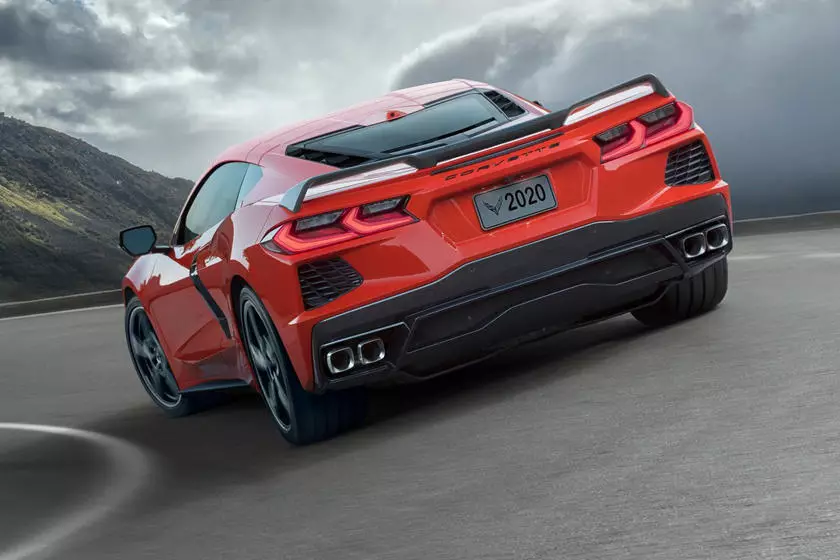 ሰፊው C8 Corvette Stingray ሊከሰት ይችላል። 16810_3