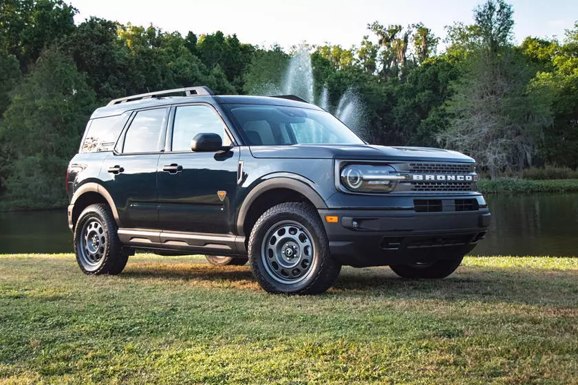 2021-2022 Ford Bronco Sport წინა კუთხის ხედი