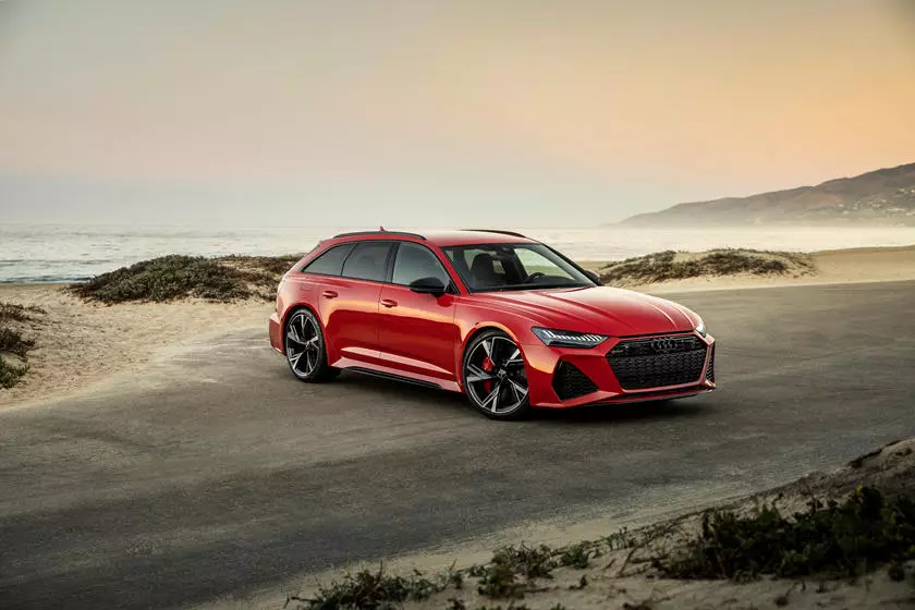 Audi N'ikpeazụ tinye ọnụ ahịa na New RS6 Avant 17009_7