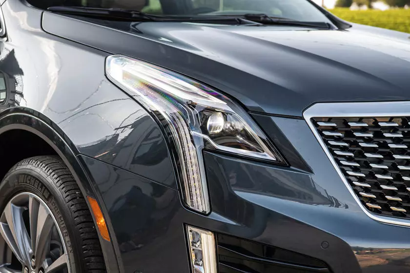 2020 Cadillac XT5 Nlebanya mbụ: Na-emelite onye na-ere ahịa kacha mma 17057_3