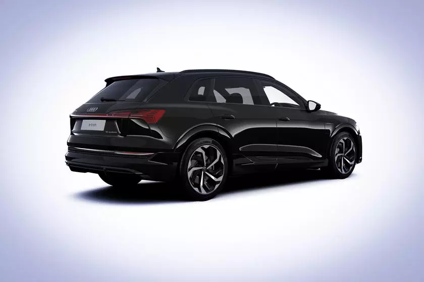 Audi e-tron Black Edition e bonts'a Lehlakore le Lefifi la Motlakase 17269_3