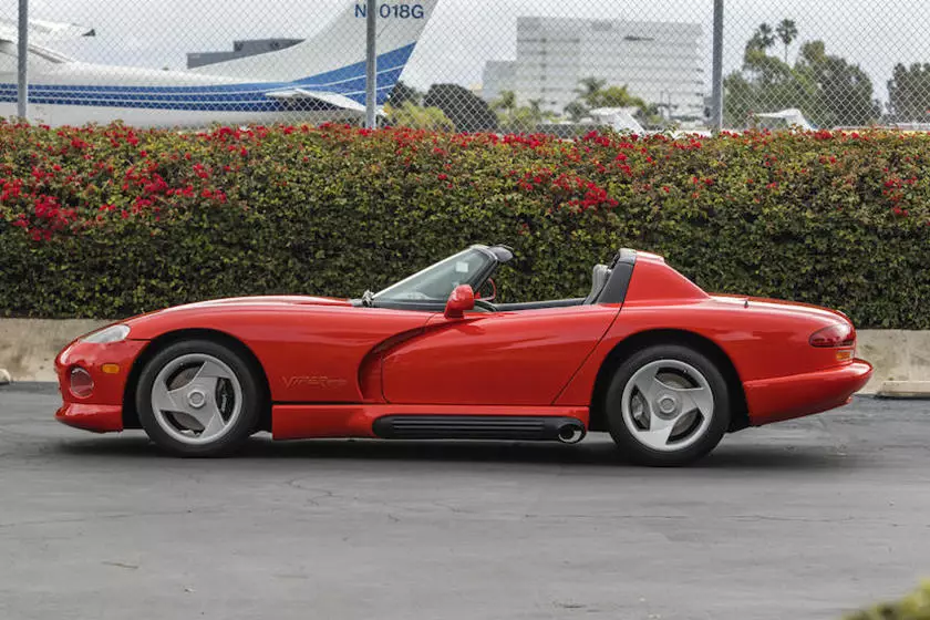 Dodge Viper bilduma egokia bihurtu da 17343_2