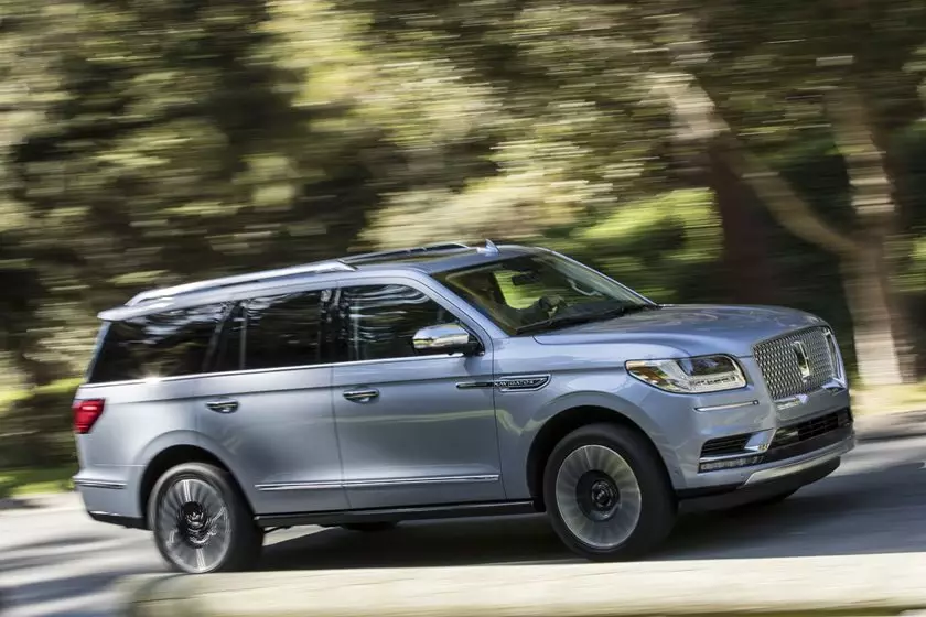 Nový Lincoln Navigator se prodává tak rychle, že je těžké uspokojit poptávku 17350_3