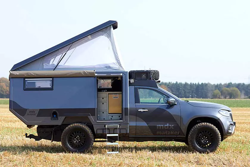 Mercedes X-Class waxa loo bedelay Badass $200,000 Camper 17355_2