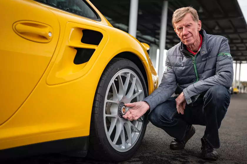 Valters Rors sniedz vēstures stundu par Porsche 911 Turbo 17554_10