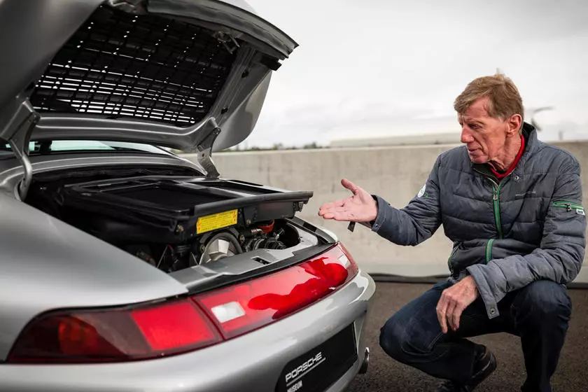 Walter Rohrl drži lekciju istorije o Porscheu 911 Turbo 17554_17