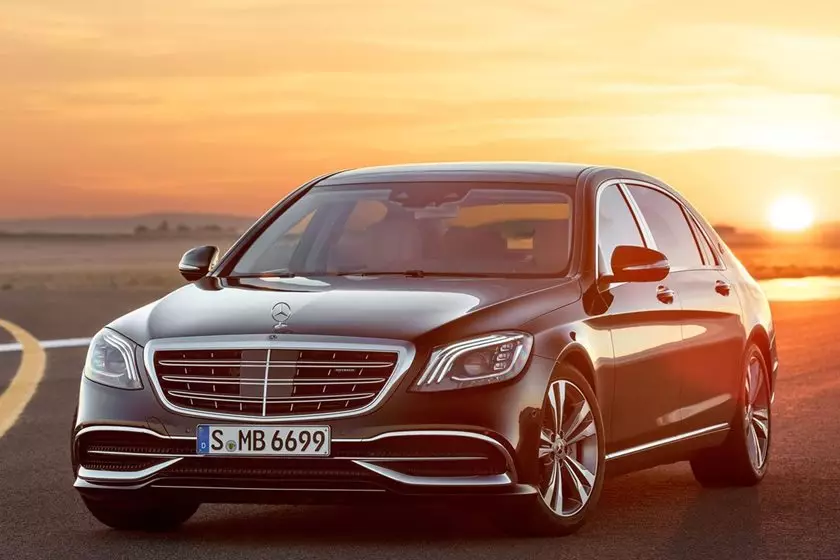 Inilah Pandangan Pertama Kami Pada Konsep SUV Mercedes-Maybach 17565_7