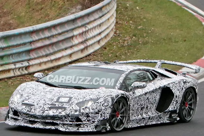 El Lamborghini Aventador SV Jota suena bastante increíble 17687_3