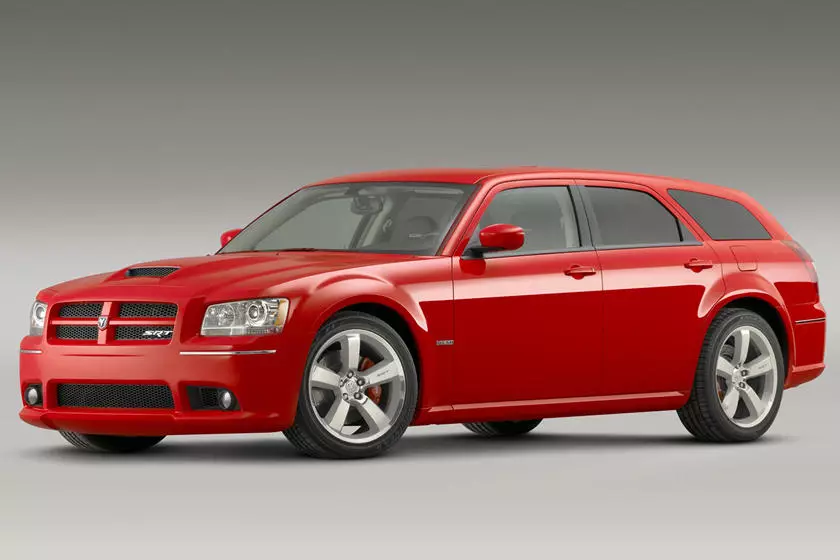 2008 Dodge Magnum SRT8 ទិដ្ឋភាពមុំខាងមុខ