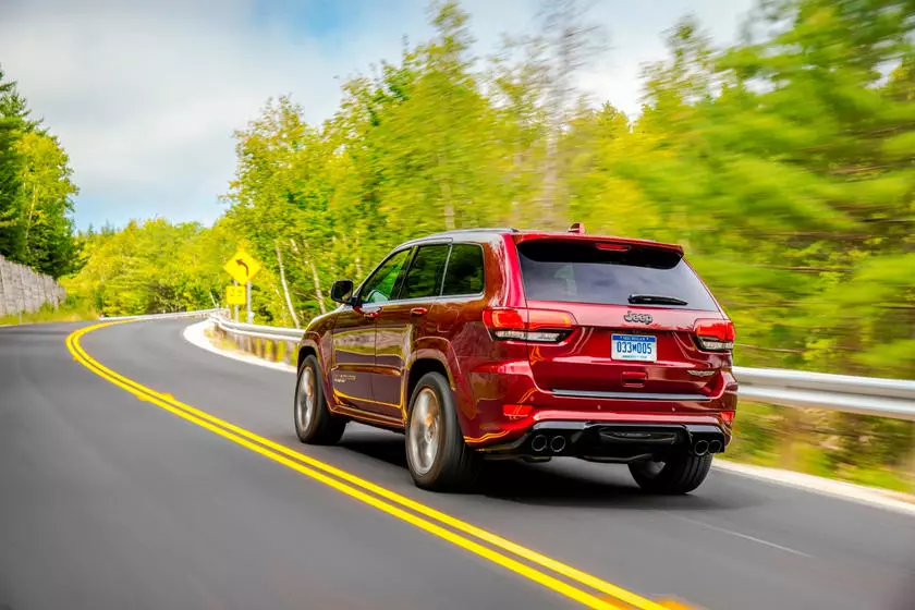 2018-2020 Jeep Grand Cherokee Trackhawk Rear View nyetir