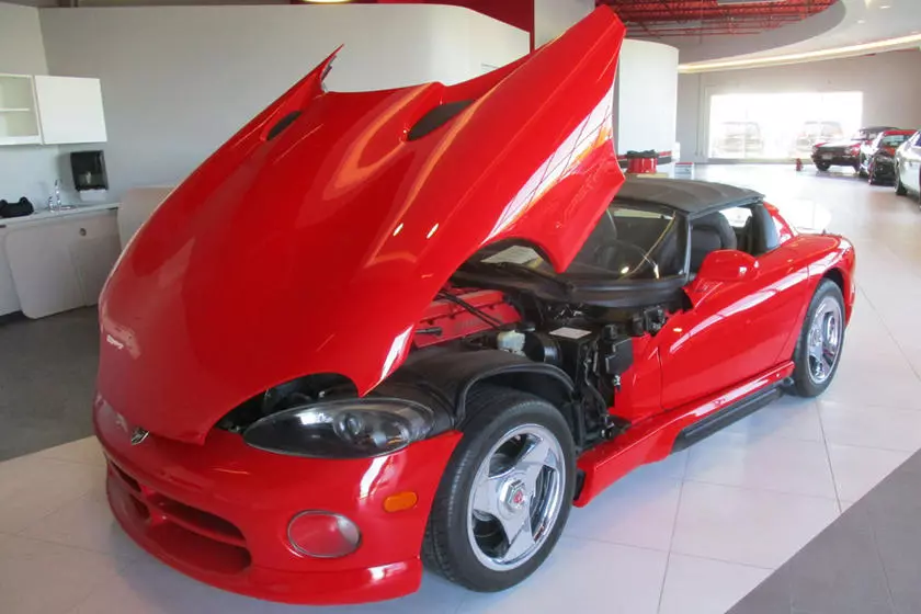 Denne sjældne førsteårs Dodge Viper er knap blevet kørt 17743_1