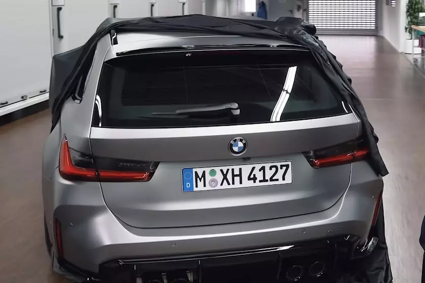 BMW Boss Yiyemeje Kuzaza Kumoteri Nziza Nziza hamwe nibitekerezo bishya 17779_4