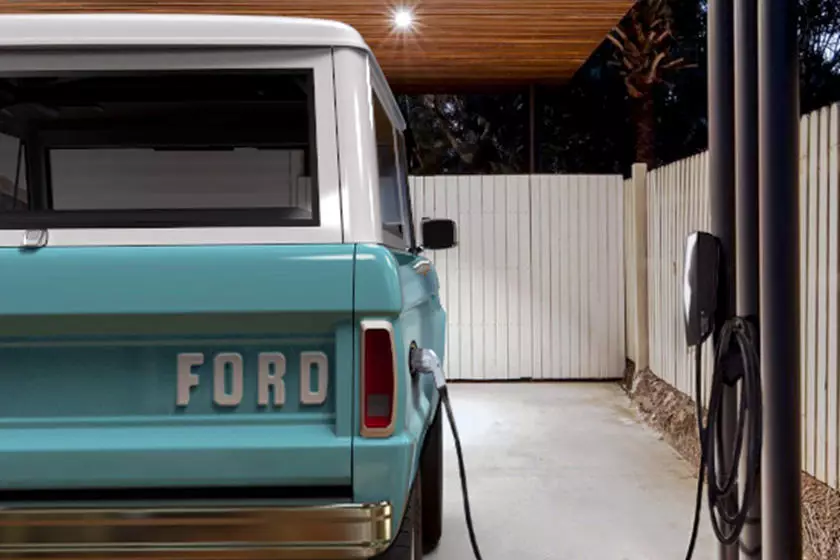 De earste folslein elektryske Ford Bronco yn 'e wrâld komt yn produksje 17851_2