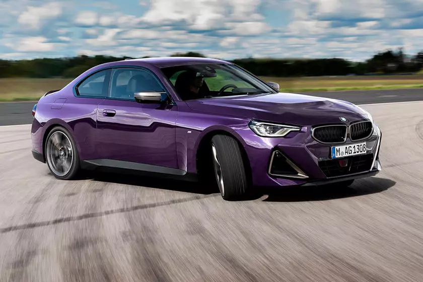 2022 BMW 2 сериялы купе жаңа сыртқы түрімен және дәстүрлі RWD динамикасымен келеді 17864_10