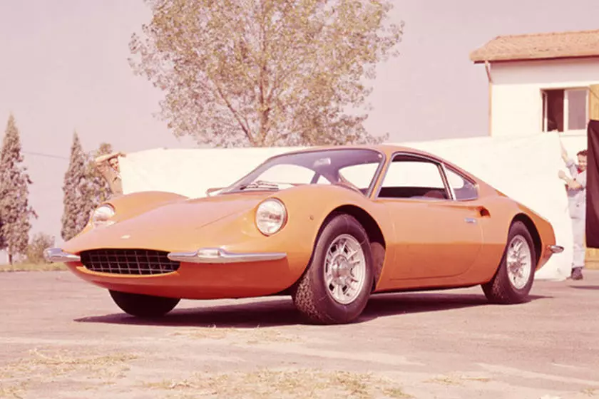 Ferrari 296 GTB niyə Dino adlandırılmadığını izah edir 17906_8