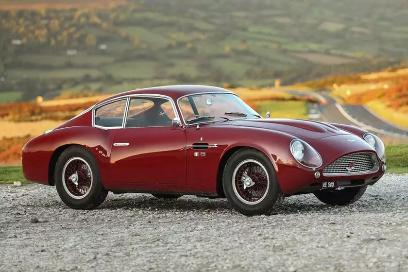 Retais Aston Martin DB4 GT Zagato varētu atnest vairāk nekā 11 miljonus USD 17910_1