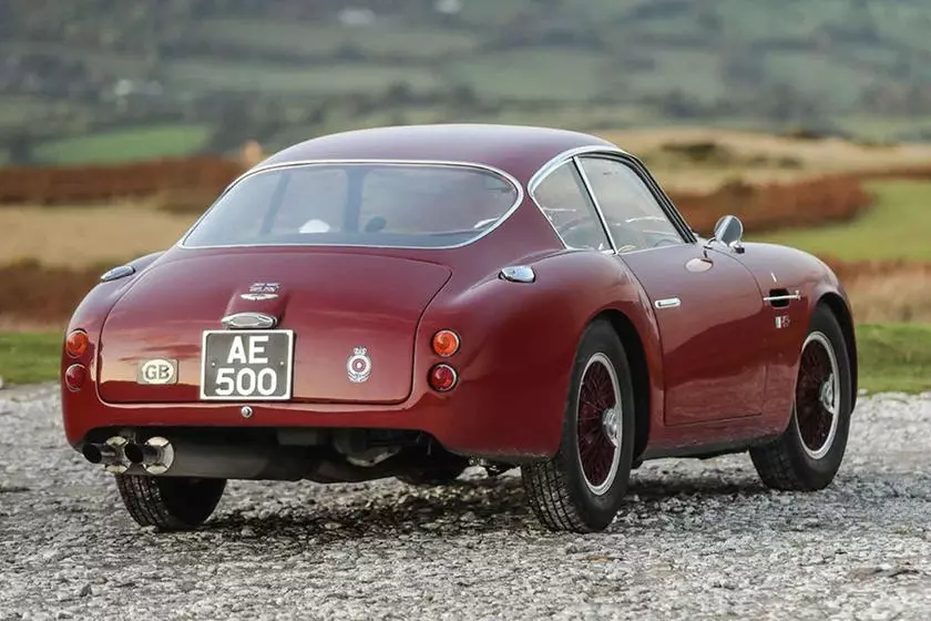 Rijetki Aston Martin DB4 GT Zagato mogao bi zaraditi preko 11 milijuna dolara 17910_2