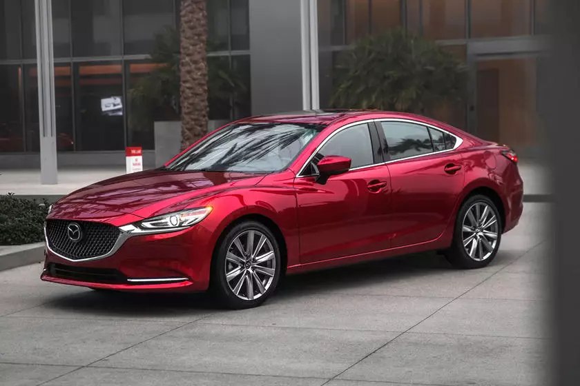 2018-2020 Mazda 6 седан преден аголен поглед