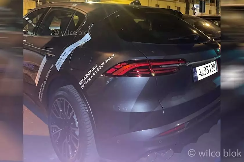 Nowy zwiastun Maserati Grecale ujawnia ogromny ekran dotykowy 18026_11