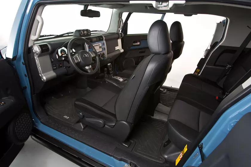 Vista general de l'interior del Toyota FJ Cruiser 2011-2014