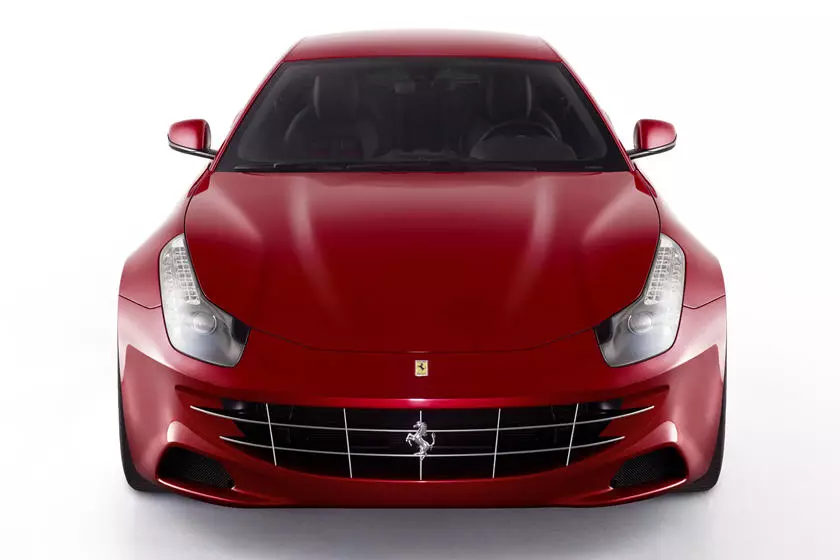 Prežite svoj sen o výmene motora s týmto Ferrari V12 18098_9