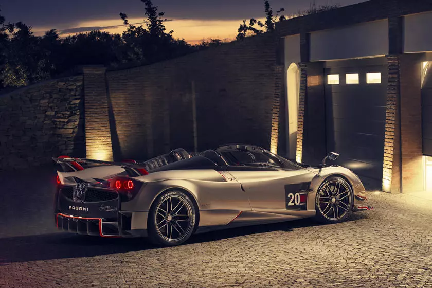 סקירת מבט ראשונית של Pagani Huayra Roadster BC 2020: איטליה בשיאה 18129_19