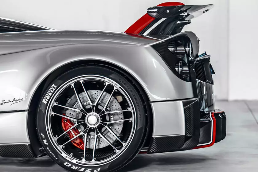 סקירת מבט ראשונית של Pagani Huayra Roadster BC 2020: איטליה בשיאה 18129_22