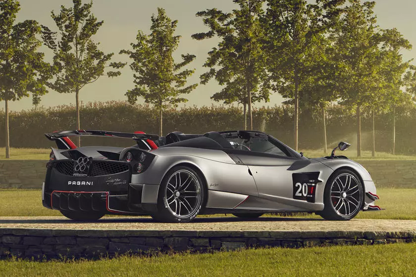 2020 Pagani Huayra Roadster BC ការពិនិត្យមើលដំបូង៖ អ៊ីតាលី ល្អបំផុត 18129_7