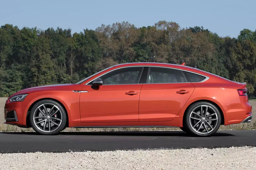 Ese Kia Stinger Yatakaje Bite Muri 2018? 18136_5