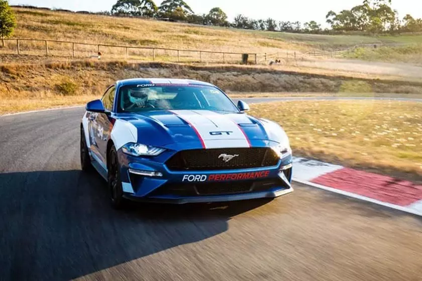 Ford Ingin Mustang Memenangkan Daytona 500 18188_3