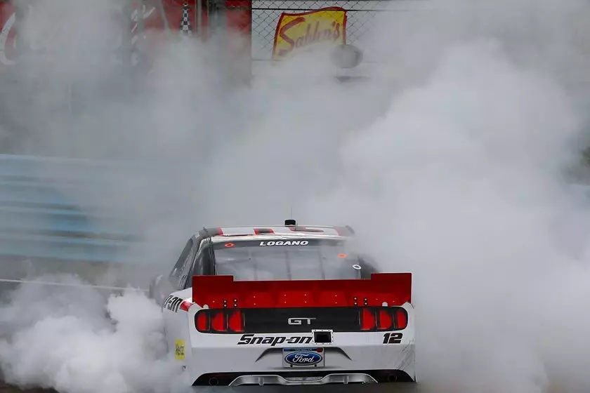 Ford хоча, каб Мустанг выйграў Daytona 500 18188_7