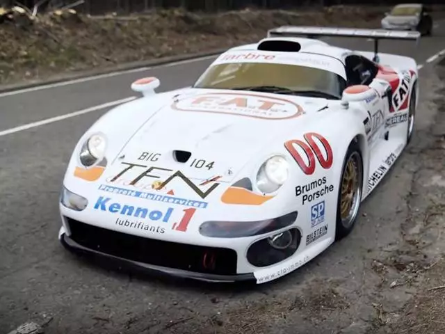 รถแข่งปอร์เช่ 911 GT1 ปี 1998 ได้รับสถานะทางกฎหมายบนท้องถนน นรกแตกกระจาย 1825_1