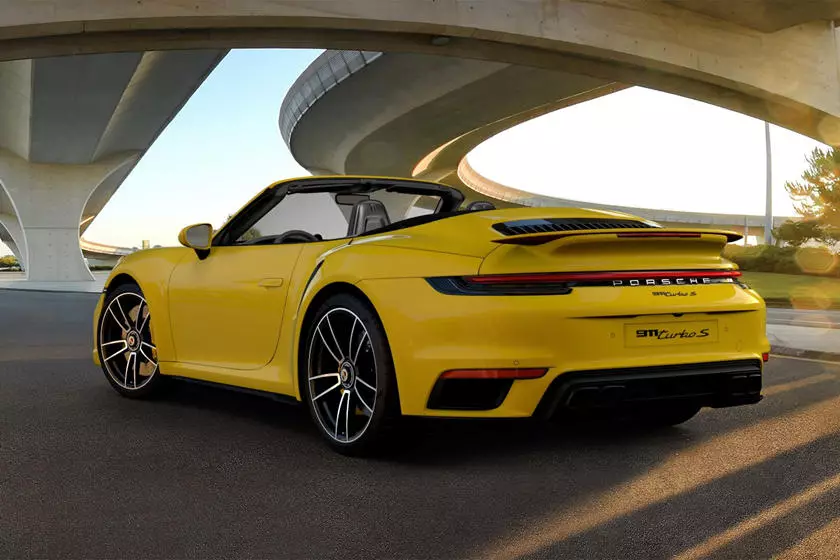 2021 የፖርሽ 911 ቱርቦ Cabriolet መጀመሪያ እይታ ግምገማ: ከፍተኛው ሱፐርካር አዳኝ 18412_18