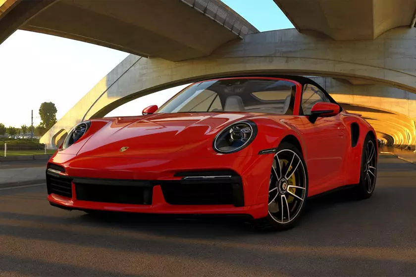 2021 Porsche 911 Turbo Cabrioletning birinchi ko'rinishi: Ko'psiz superkar ovchisi 18412_7