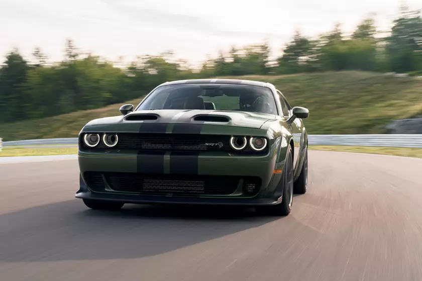 2019-2020 Dodge Challenger SRT Hellcat kørsel forfra