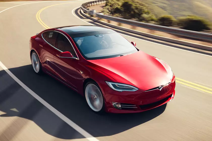 Vista frontal Tesla Model S 2017-2021