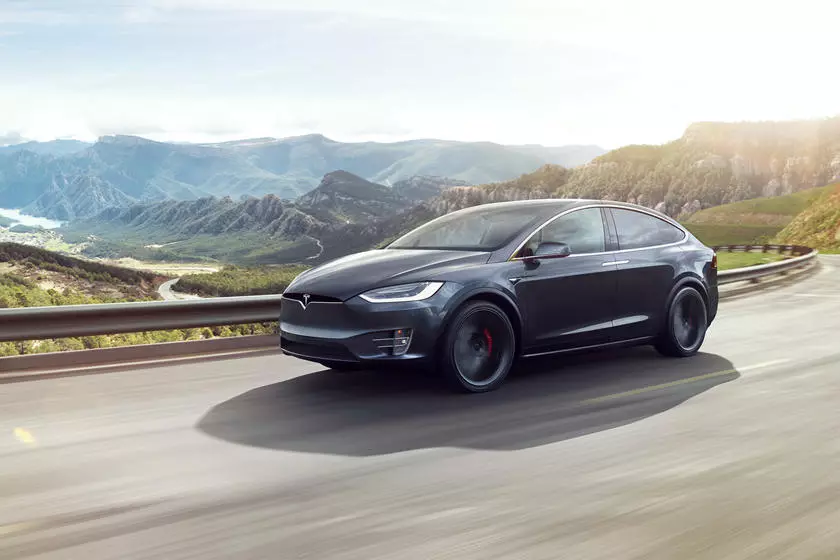 2016-2020 Tesla Model X Front View Driving