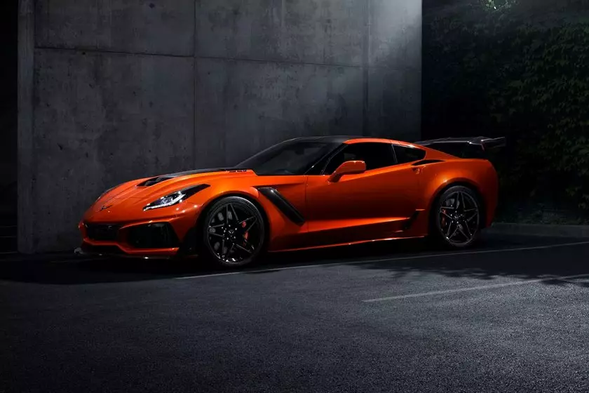 Быйылкы Indy 500 Pace унаасы 2019 Chevrolet Corvette ZR1 болот 18619_4