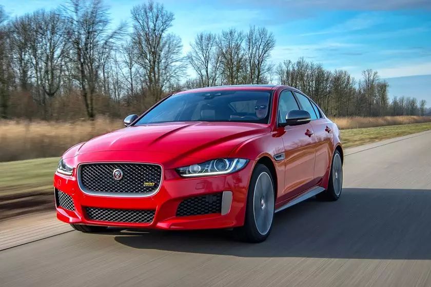 विशेष संस्करण Jaguar XE Sport 300 ले अद्वितीय ल्याप रेकर्ड सेट गर्दछ 18689_5