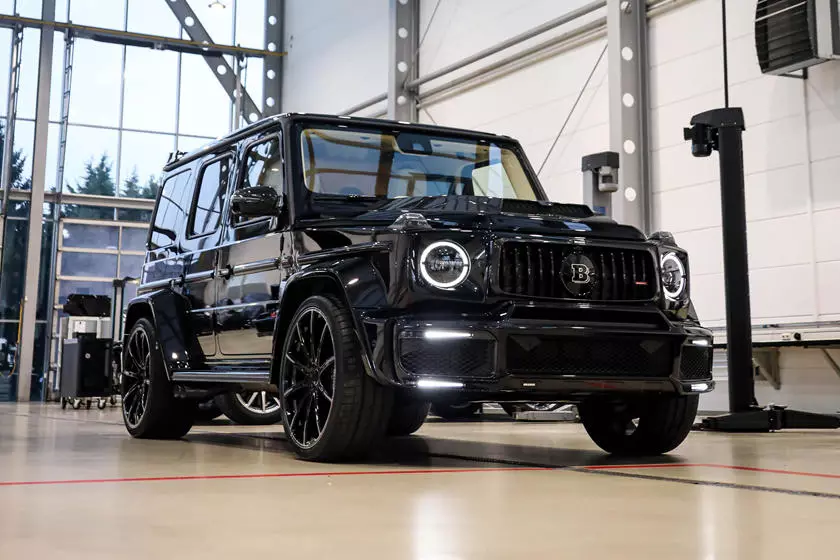 Првиот Brabus G V12 900 е испорачан 18778_1